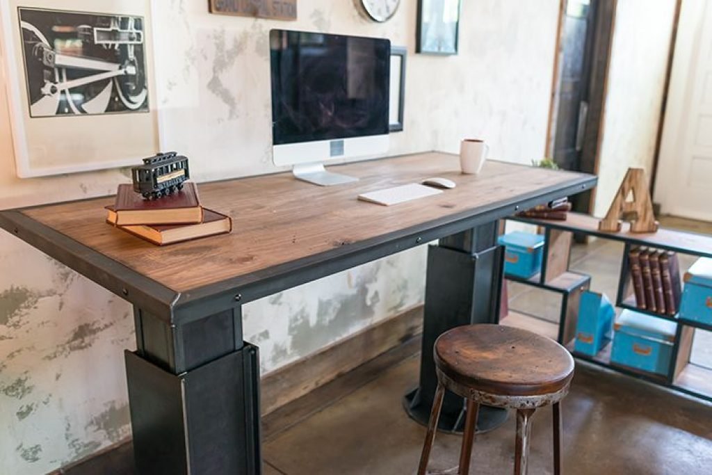 Xdesk, The Minimal & Stylish Standing Desk Caught Our Eyes
